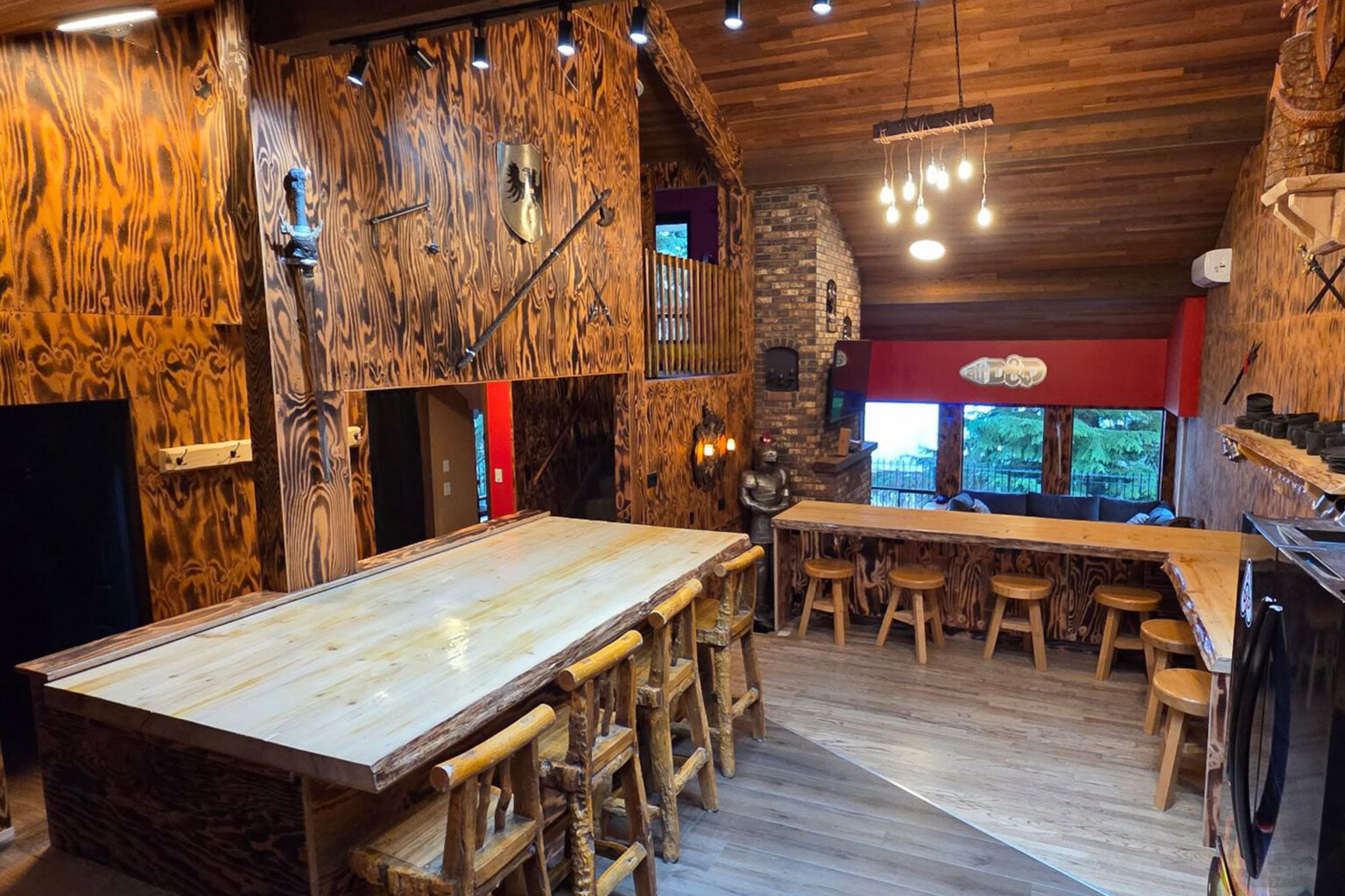 Luxury Vacation Rentals - Maple Rock Resorts